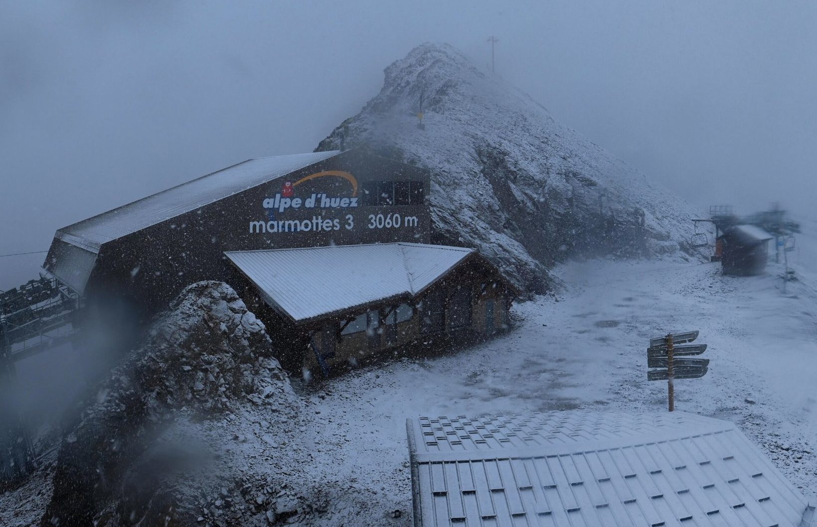 Temperature Crash In The Alps Leads To Additional Summer Snowfall ...