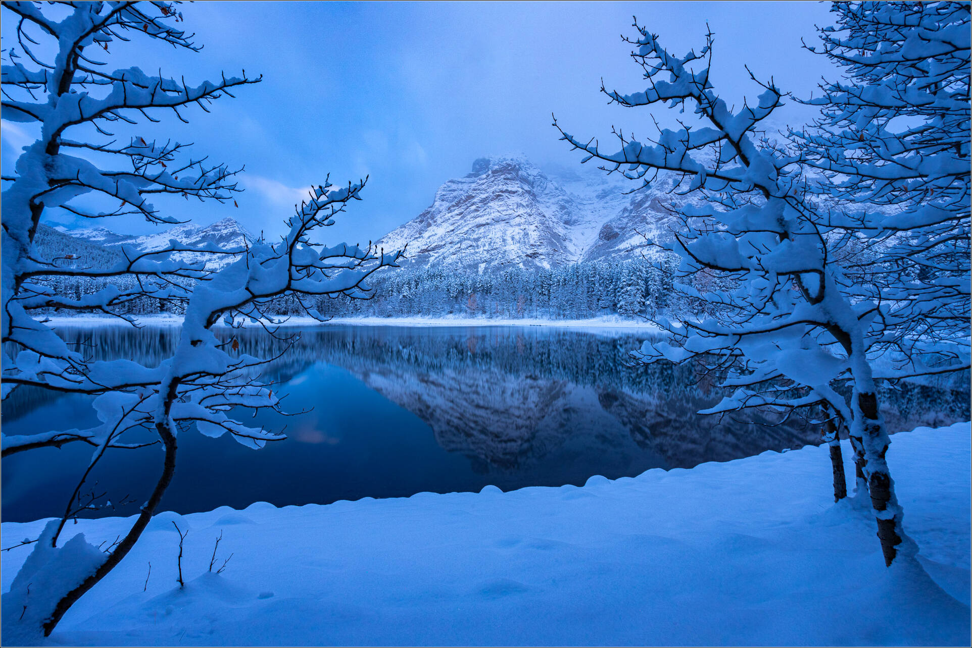 Early Winter Hits Northern Europe; Heavy, Disruptive Snows Sweep ...